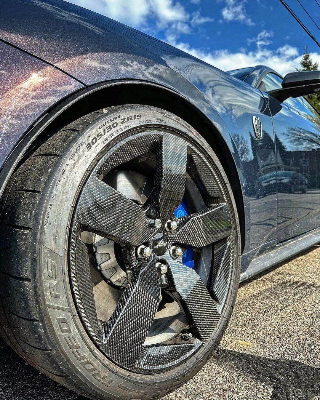 Real-life closeup look at Carbon Fiber wheel | Mustang7G - 2024+ S650 ...