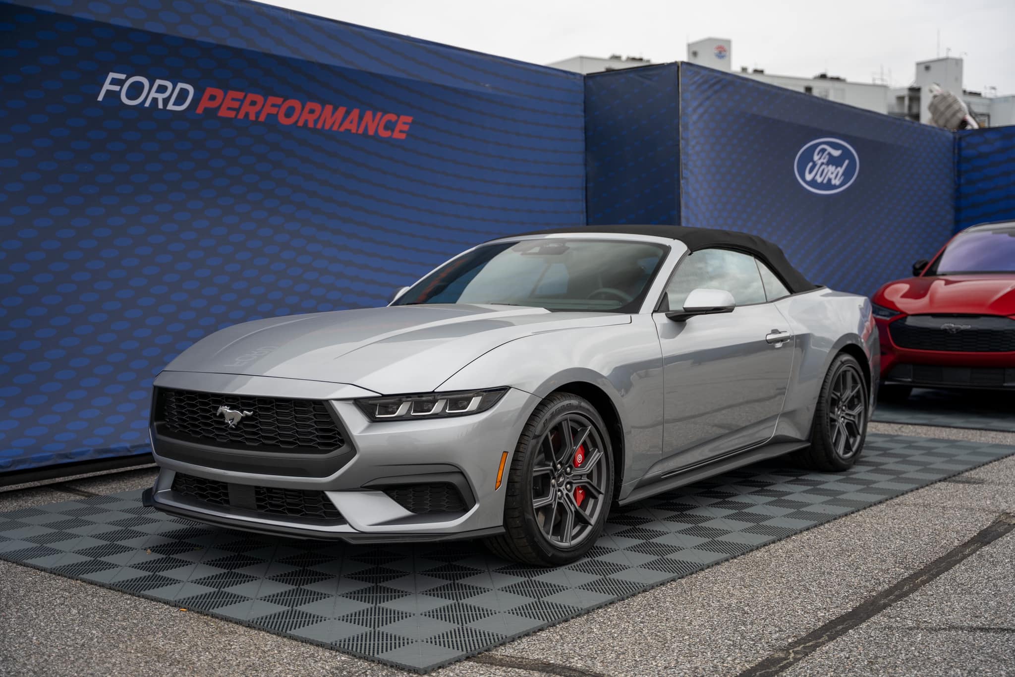Official ICONIC SILVER Mustang S650 Thread | Mustang7G - 2024+ S650 ...