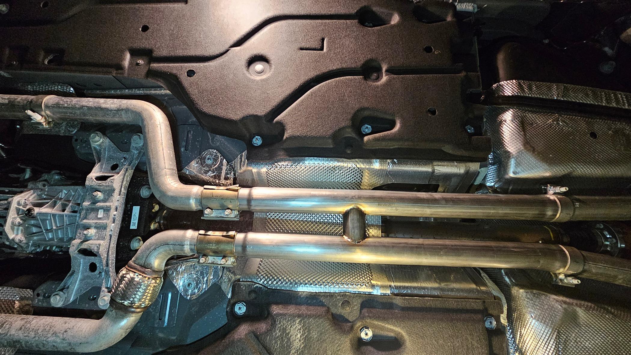 Roush H-Pipe Install on 2024 Mustang GT w/ Sound Clip | Mustang7G ...