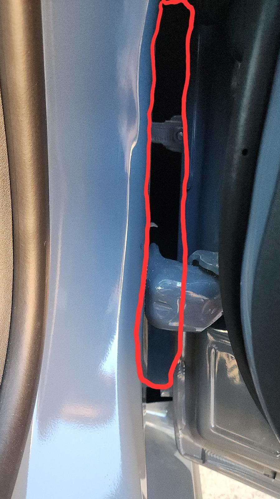 Missing fender insert/plug on passenger side door fender gap ...