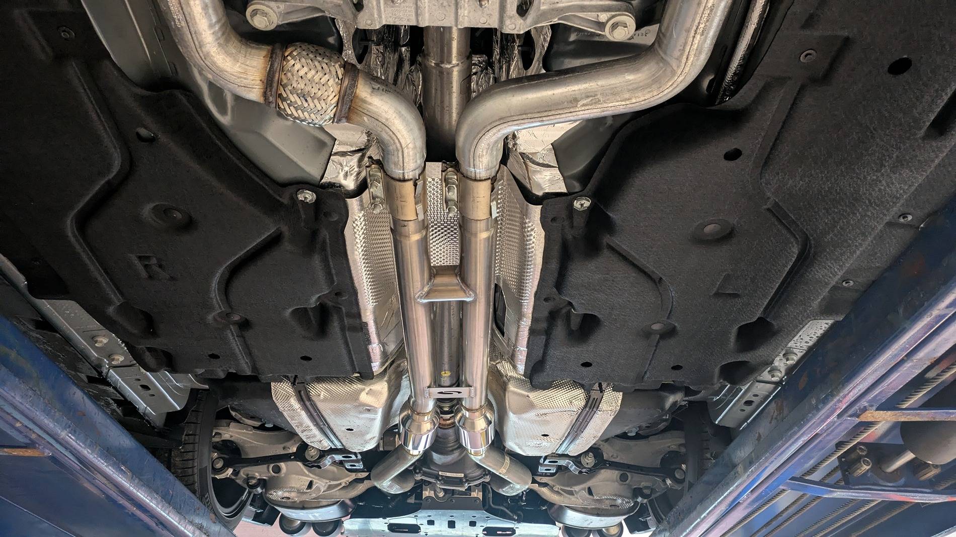 *Update* Dark Horse with Steeda X pipe with TotalFlow mini race ...