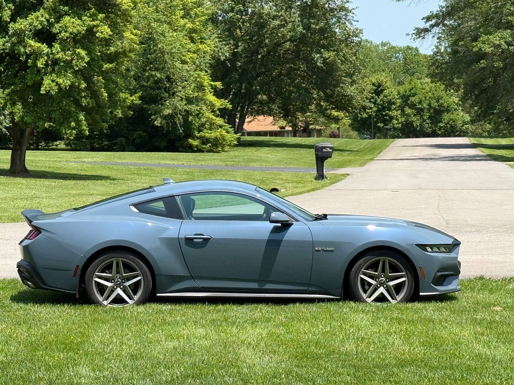 2026 FX Package revealed in new Adriatic Blue Metallic color | Page 3 ...